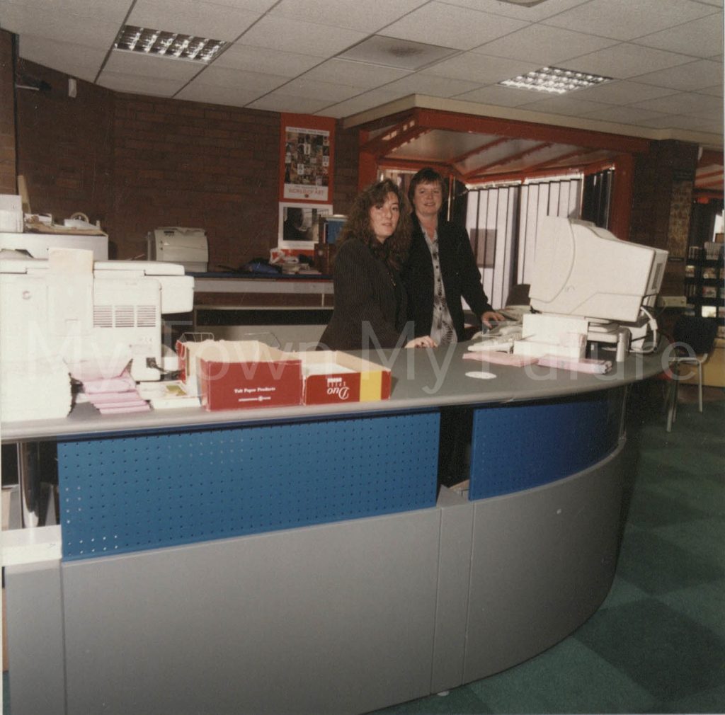 Opening of Rainbow Library, Coulby Newham (Nov 1998) - My Town My Future